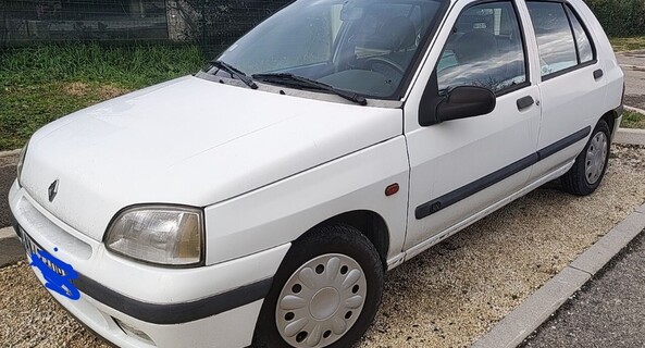 Location Renault Clio Chipie à Levallois-Perret 92300