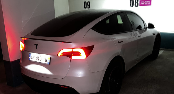 Location Tesla Model Y à Vitry-sur-Seine 94400