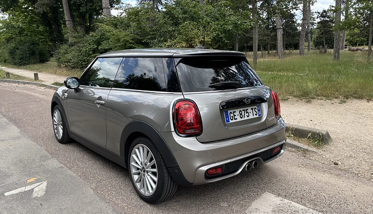 Location Mini Cooper S à Paris 75017
