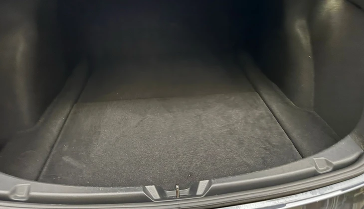 Location Tesla Model 3 à Serris 77700